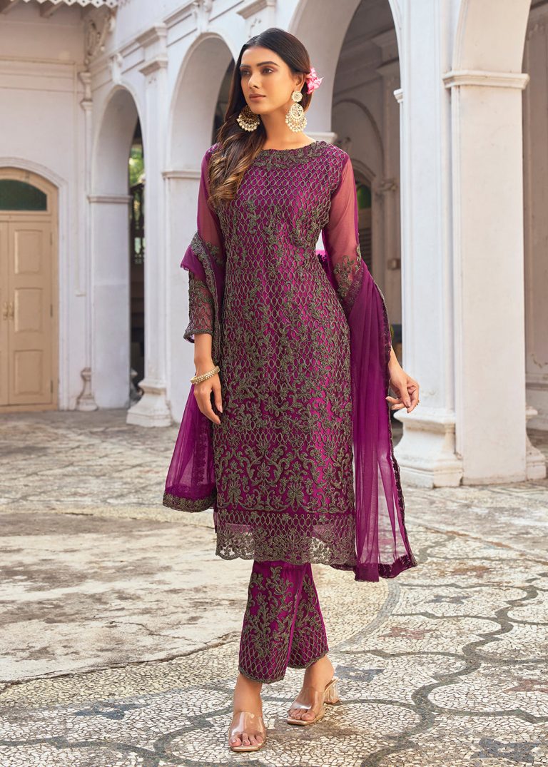Top 31+ Pakistani Suit Designs for Every Occasion | Theethnicworld